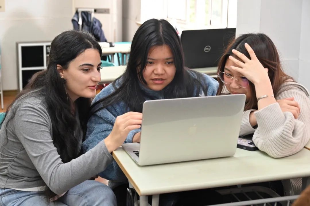 SISU International Students Get Immersive Taste of China's AI Tencent ...